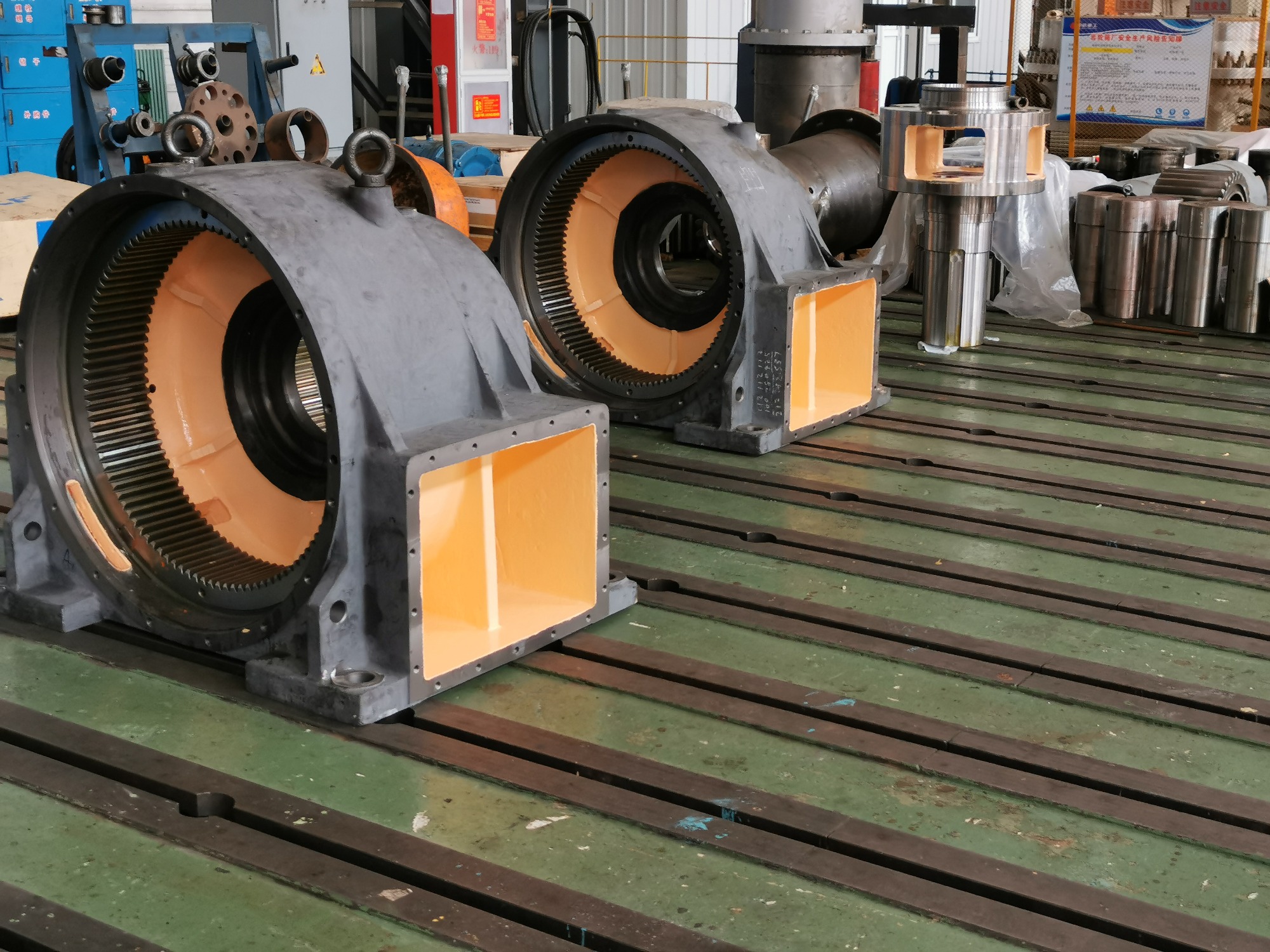 2 Sets of ZZF Series Large Mining Mill Reducers will be sent to South ...